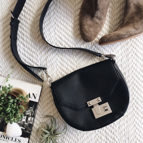 Best in Bags Posh Party on Poshmark